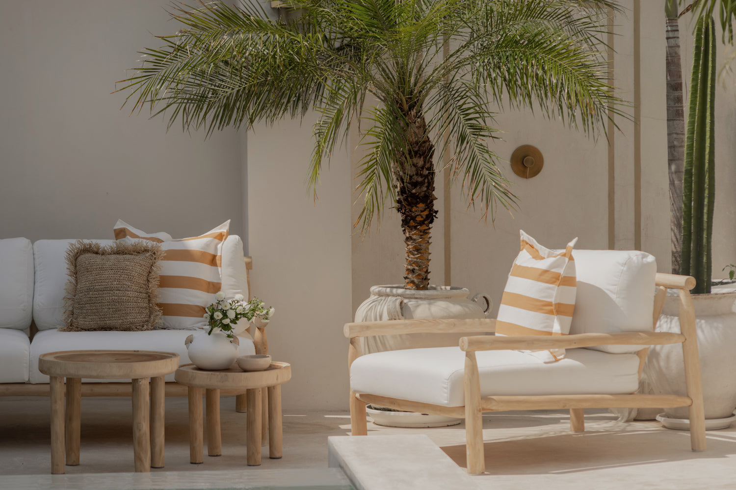 THE PALMA SIDE TABLES – HELLO TRADER