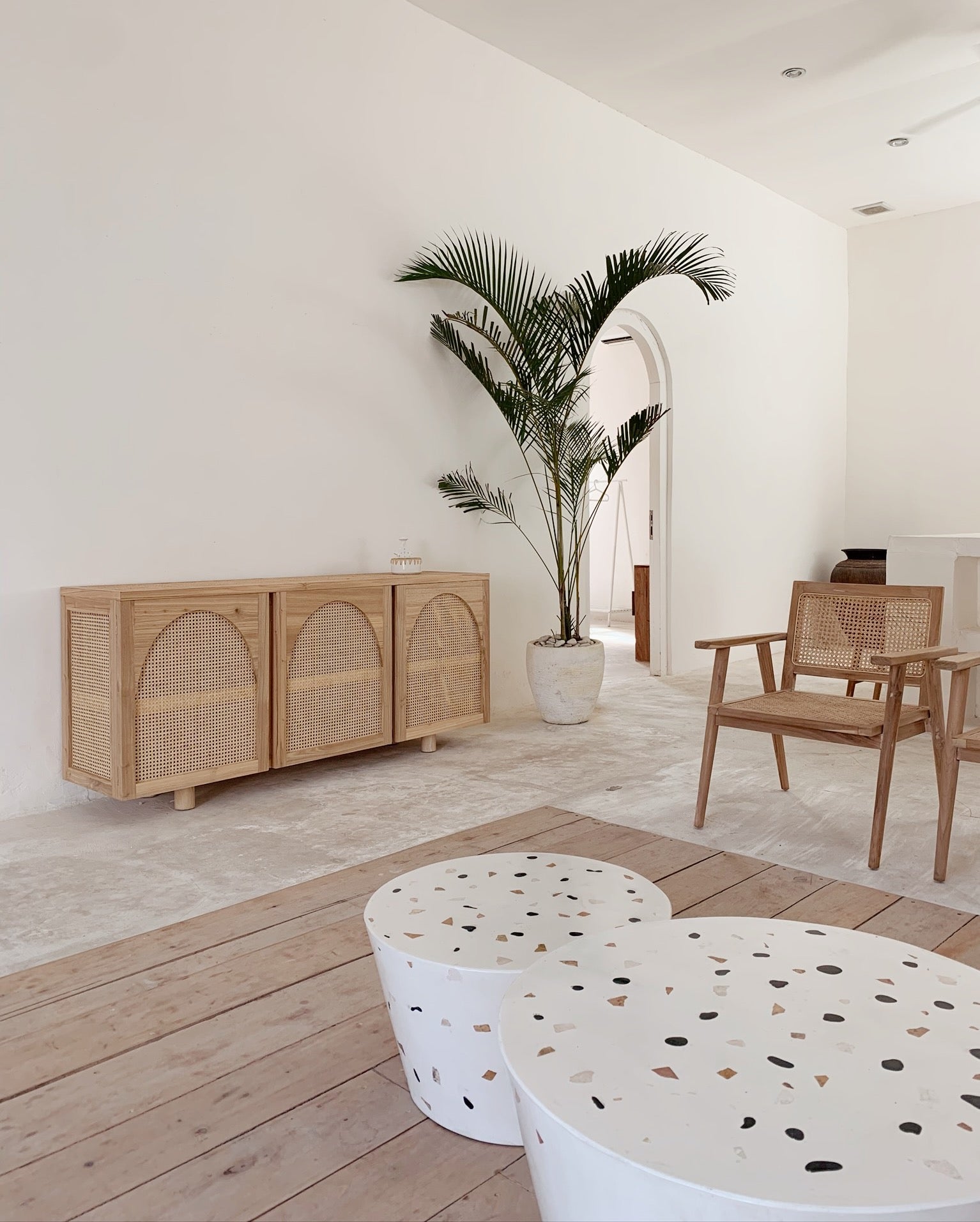 CASA COLLECTION – HELLO TRADER