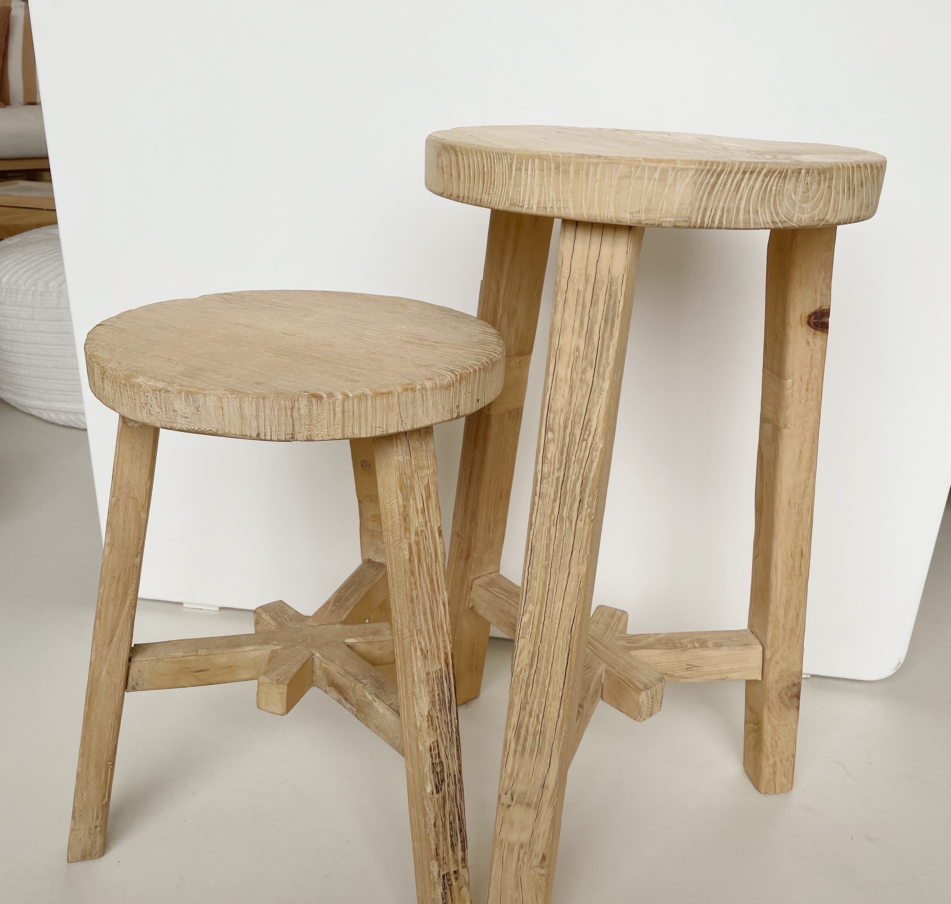 ELM TIMBER ROUND STOOL – HELLO TRADER