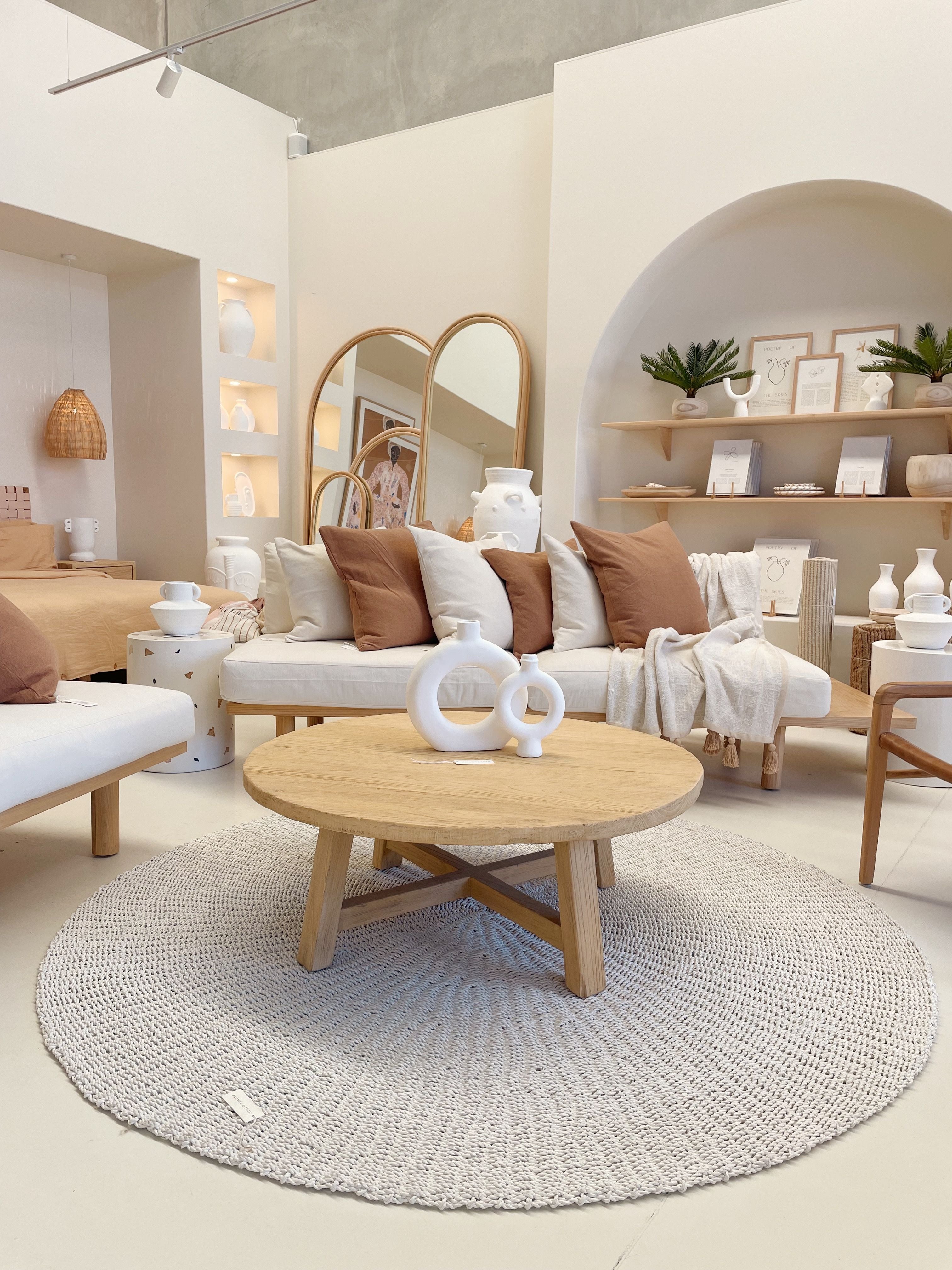 SOLIS ELM TIMBER ROUND COFFEE TABLE – HELLO TRADER