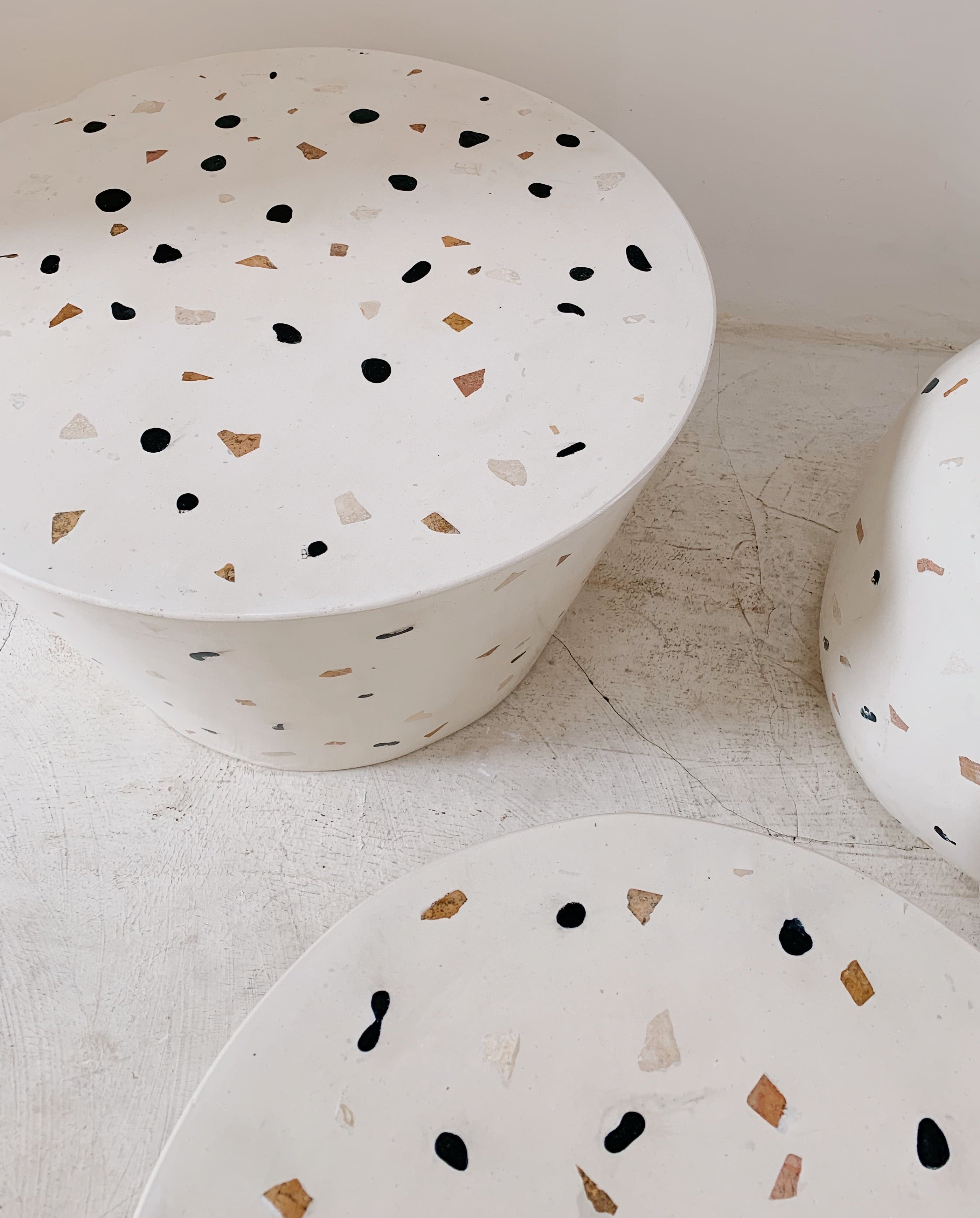 CASA TERRAZZO ROUND COFFEE TABLE – HELLO TRADER